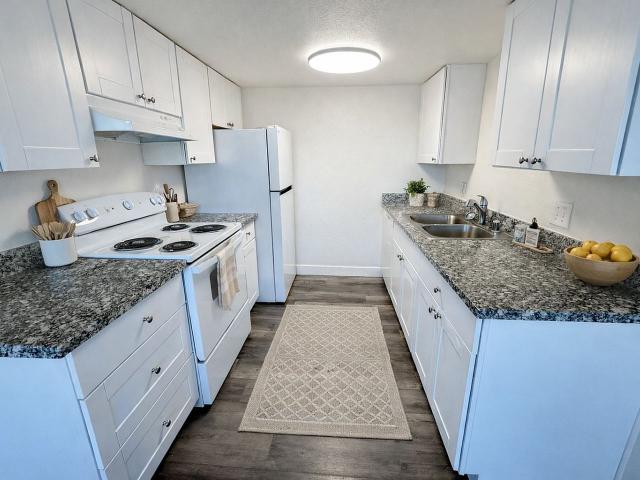 2 BR, 1 BA Apartment 2452 Wyda Way Unit 2454 4, Sacramento, CA 95825
