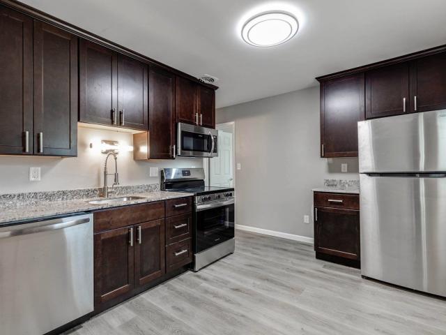 2 BR, 1 BA Apartment 2455 2nd Street N Unit 2355_306, Saint Paul, MN 55109