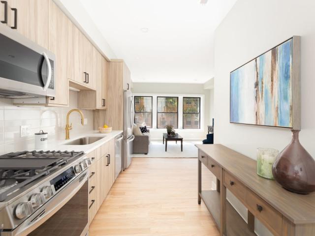 2 BR, 1 BA Apartment 2455 West Logan Boulevard Unit 2455 3, Chicago, IL 60647