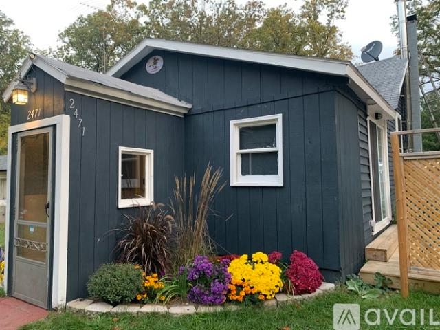2 BR, 1 BA Apartment 2471 Arrowwood Ave, Bitely, MI 49309