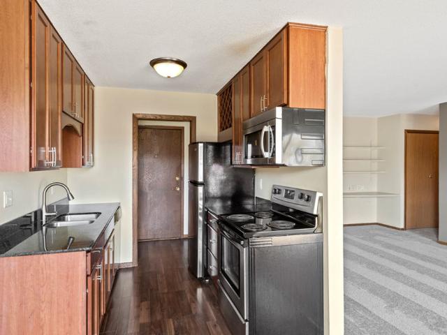 2 BR, 1 BA Apartment 2480 MN 100 Unit 301 R, Minneapolis, MN 55416
