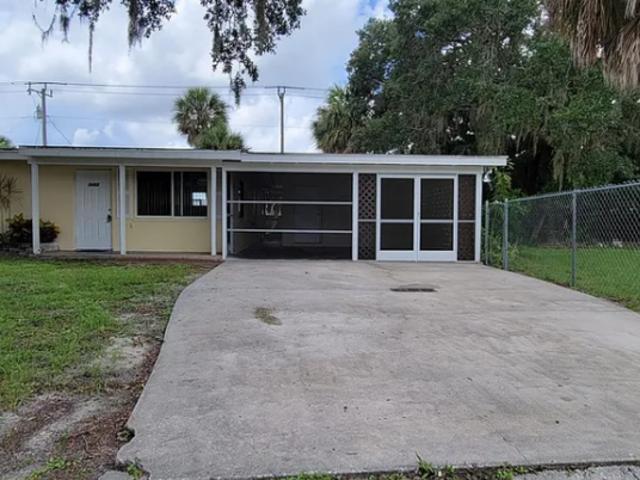 2 BR, 1 BA Apartment 2483 Lakeshore Cir, Unit 2483, Port Charlotte, FL 33952