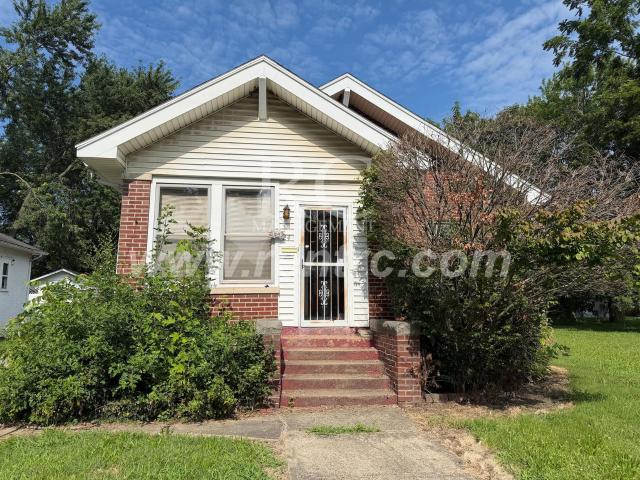 2 BR, 1 BA Apartment 24 Bremer, Danville, IL 61832
