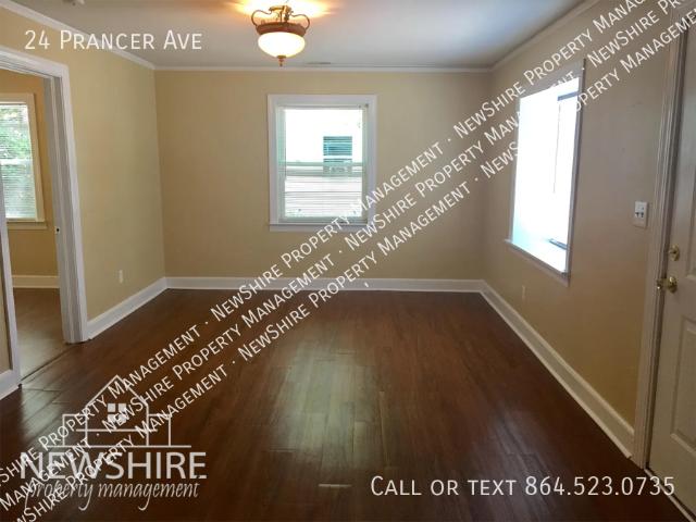 2 BR, 1 BA Apartment 24 Prancer Ave, Greenville, SC 29605