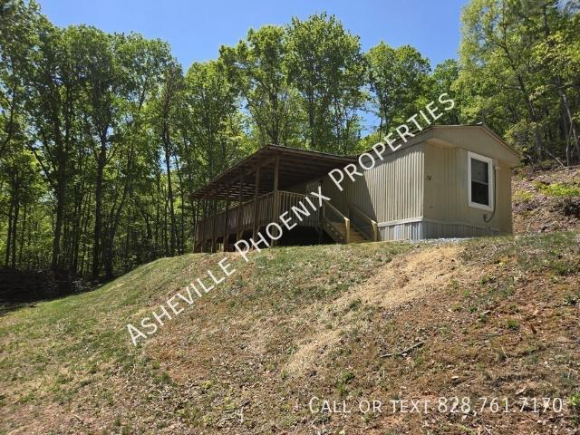 2 BR, 1 BA Apartment 24 Raspberry Ridge Rd, Leicester, NC 28748
