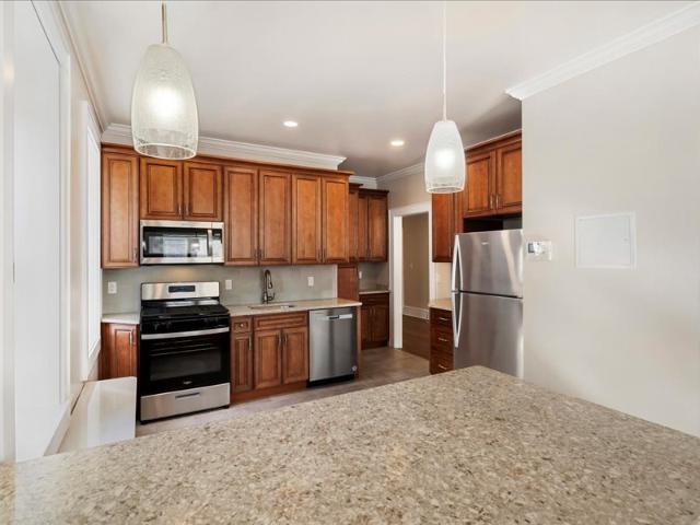 2 BR, 1 BA Apartment 24 Springfield Avenue Unit 25, Cranford, NJ 07016
