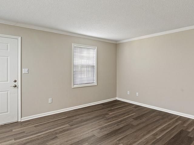 2 BR, 1 BA Apartment 2500 Towergate Circle Unit 2, Winston Salem, NC 27106