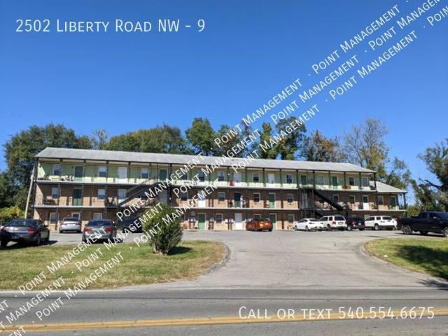 2 BR, 1 BA Apartment 2502 Liberty Road NW, Roanoke, VA 24012