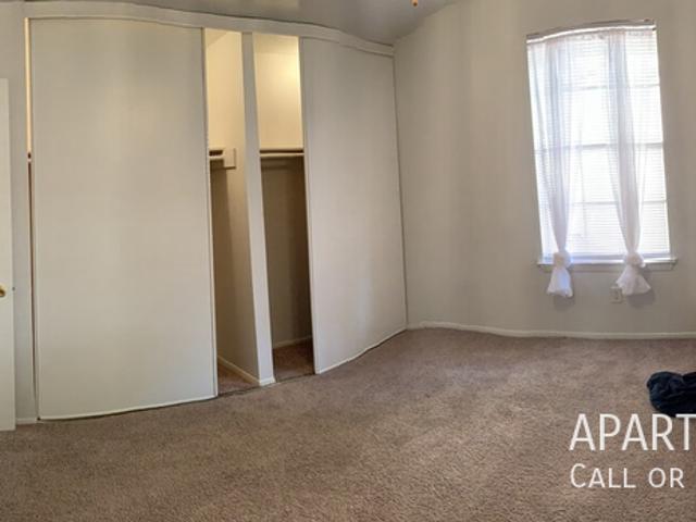 2 BR, 1 BA Apartment 2507 Lake RdÂ, Huntsville, TX 77340