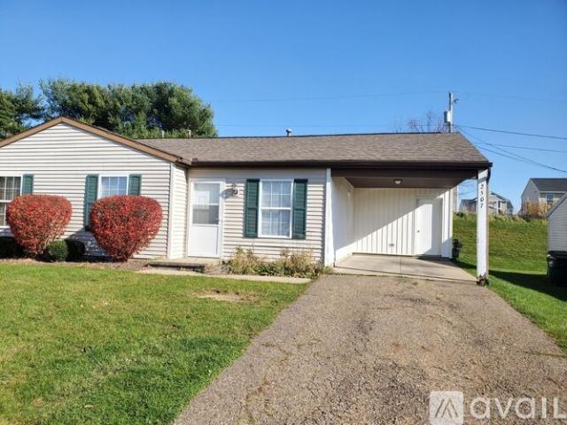 2 BR, 1 BA Apartment 2507 Zircon St NE, Unit 2507, Canton, OH 44721