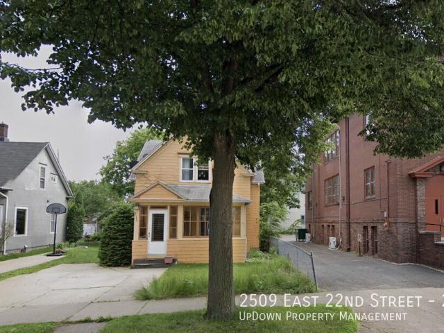 2 BR, 1 BA Apartment 2509 East 22nd Street, Minneapolis, MN 55406