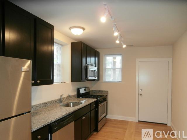 2 BR, 1 BA Apartment 2510 W North Shore Ave, Unit 1, Chicago, IL 60645