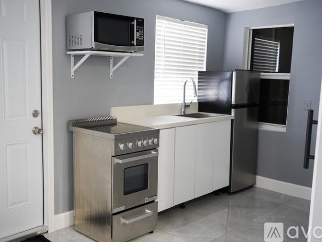 2 BR, 1 BA Apartment 2512 Northwest 66th Street, Unit 2, Miami, FL 33147