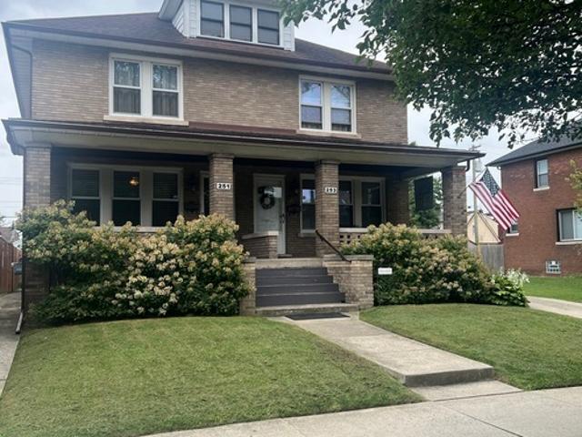 2 BR, 1 BA Apartment 251 Emmons Blvd, Unit 1, Wyandotte, MI 48192