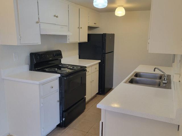 2 BR, 1 BA Apartment 2520 W McLellan Blvd Unit 52, Phoenix, AZ 85017