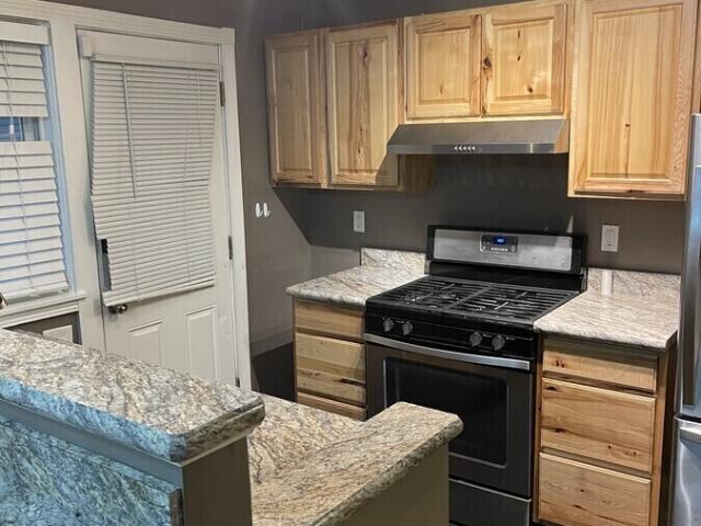 2 BR, 1 BA Apartment 25300 Lake Shore Blvd, Euclid, OH 44132