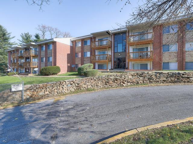 2 BR, 1 BA Apartment 2530 Edgecombe Cir N Ste C Unit 2512G, Baltimore, MD 21215