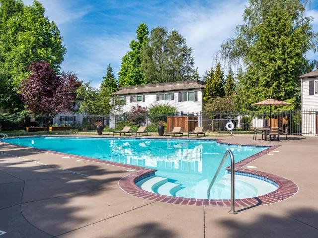 2 BR, 1 BA Apartment 2555 Willakenzie Road Unit 2523 3, Eugene, OR 97401