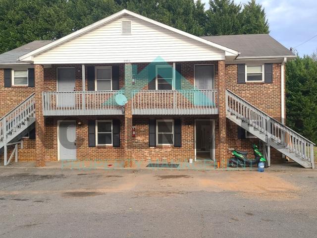 2 BR, 1 BA Apartment 2559 Green Oaks Ct, Winston Salem, NC 27107