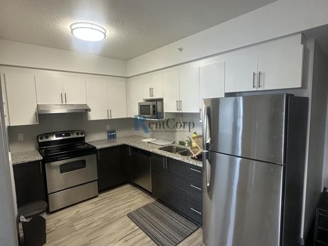 2 BR, 1 BA Apartment 258 B Sunview St Unit 2128, Waterloo, ON N2L 0H7