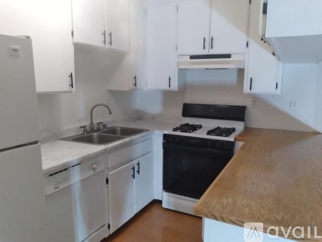 2 BR, 1 BA Apartment 25925 Narbonne Ave, Unit 3, Lomita, CA 90717