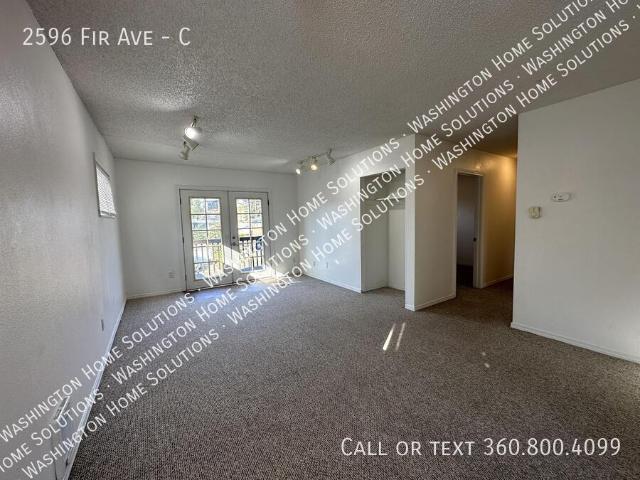 2 BR, 1 BA Apartment 2596 Fir Ave, Bremerton, WA 98310