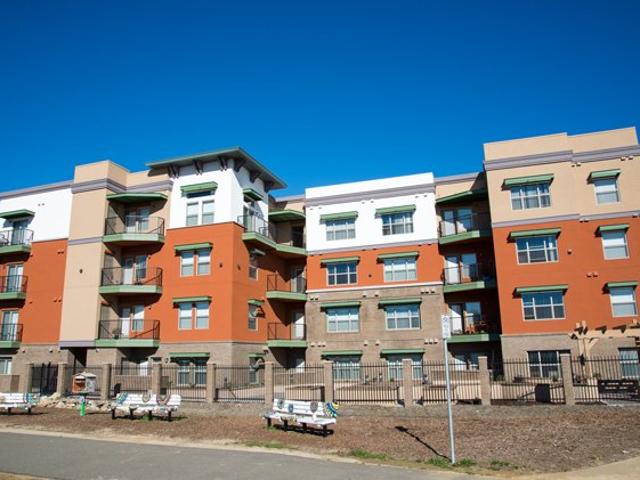 2 BR, 1 BA Apartment 25 Harbour Way, Richmond, CA 94801