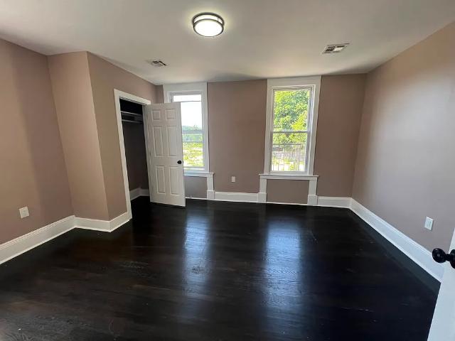 2 BR, 1 BA Apartment 25 27 Ryle Ave, Paterson, NJ 07522