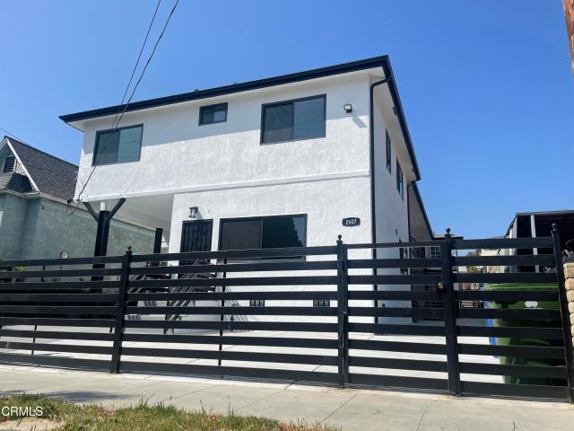 2 BR, 1 BA Apartment 2607 Pennsylvania Avenue, Los Angeles, CA 90033