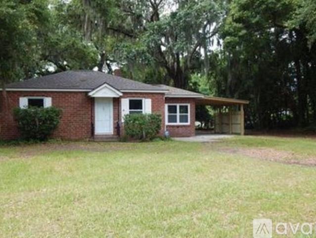 2 BR, 1 BA Apartment 2611 Dogwood Avenue, Savannah, GA 31404