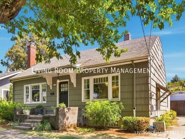 2 BR, 1 BA Apartment 2614 NE 33rd Ave, Portland, OR 97212
