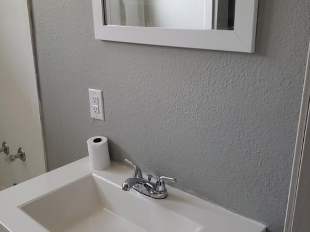 2 BR, 1 BA Apartment 2615 S Johnson St, New Orleans, LA 70125