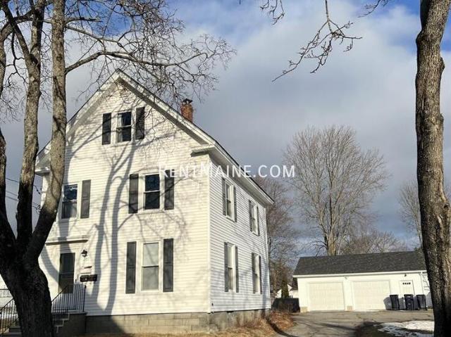 2 BR, 1 BA Apartment 261 Birch St, Bangor, ME 04401
