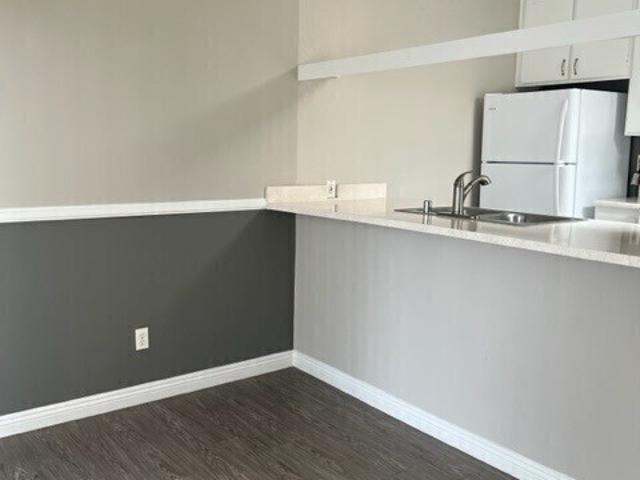 2 BR, 1 BA Apartment 2650 Harla Avenue, Costa Mesa, CA 92626