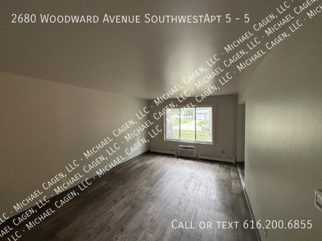 2 BR, 1 BA Apartment 2680 Woodward Avenue SouthwestApt 5, Wyoming, MI 49509