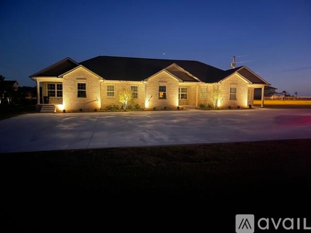 2 BR, 1 BA Apartment 26950 Pepper Road, Unit B, Athens, AL 35613