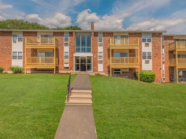 2 BR, 1 BA Apartment 270 Spring Street Unit 1 1, Naugatuck, CT 06770