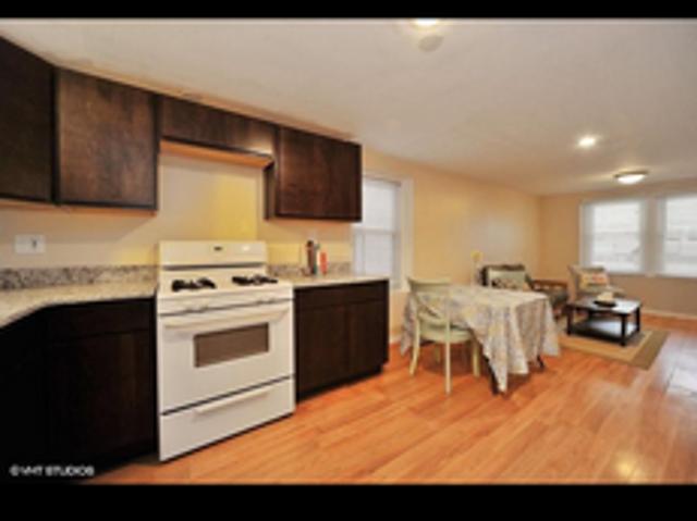 2 BR, 1 BA Apartment 2710 West Fletcher Street, Unit 1, Chicago, IL 60618