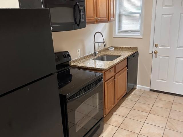2 BR, 1 BA Apartment 2713 12th St NE, Washington, DC 20018