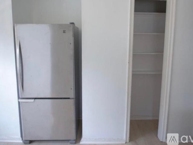2 BR, 1 BA Apartment 2718 Miles Cir, Unit 2, Atlanta, GA 30344