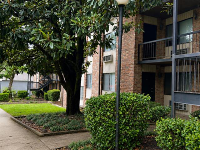 2 BR, 1 BA Apartment 2718 Painter Ave SW, Unit D104, Knoxville, TN 37919