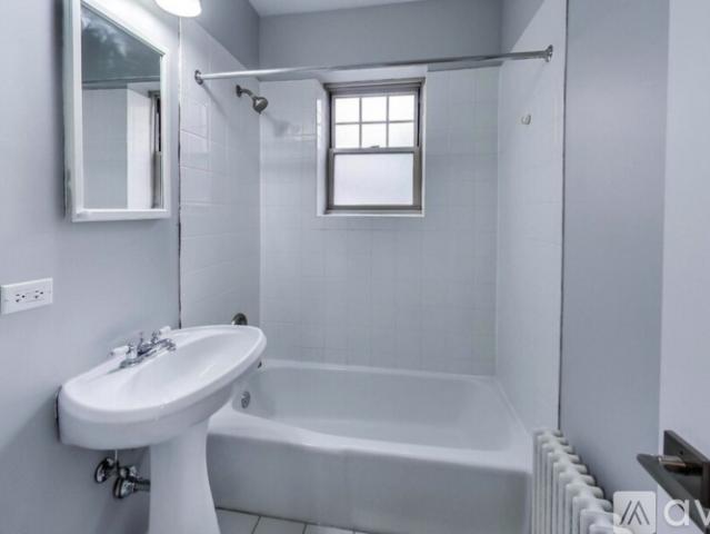 2 BR, 1 BA Apartment 2730 Hampton Pkwy, Unit 2BR, Evanston, IL 60201