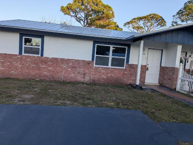 2 BR, 1 BA Apartment 2736 Seneca Avenue, Fort Pierce, FL 34946