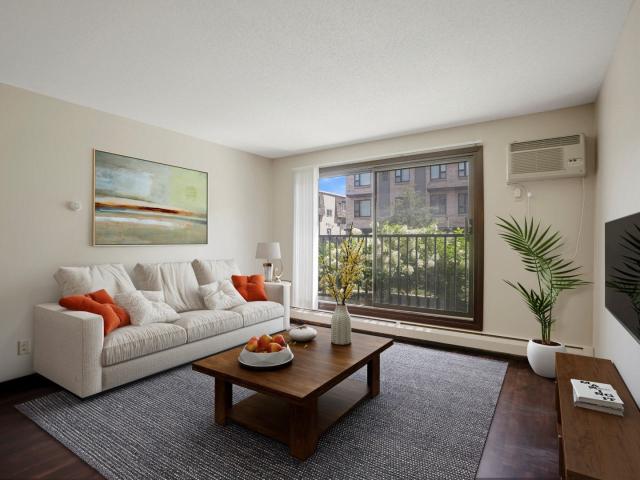 2 BR, 1 BA Apartment 2800 Girard Avenue South Unit 312, Minneapolis, MN 55408