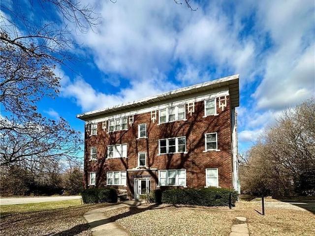 2 BR, 1 BA Apartment 2802 Independence, Kansas City, MO 64124