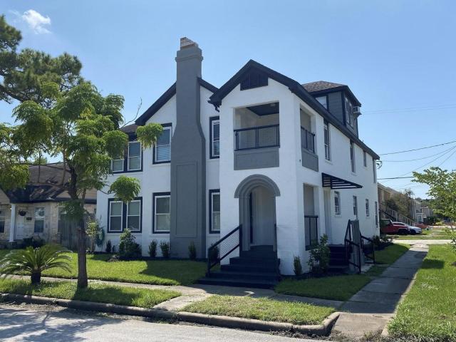 2 BR, 1 BA Apartment 2802 Palm Street, Houston, TX 77004