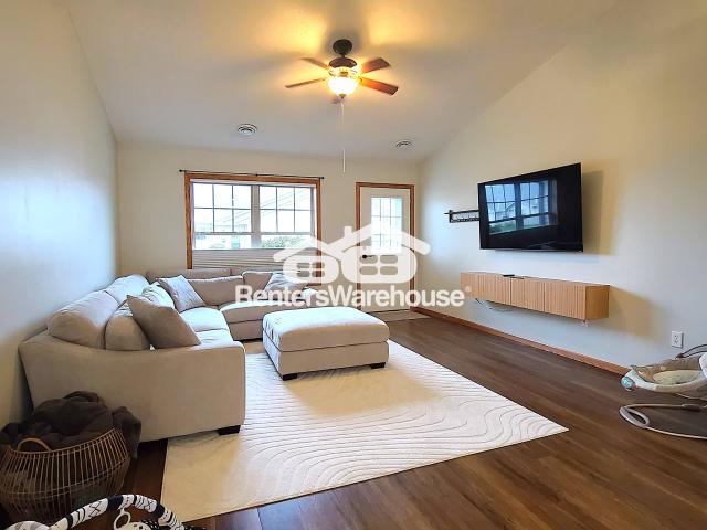 2 BR, 1 BA Apartment 280 Cedar St 53, Baldwin, WI 54002