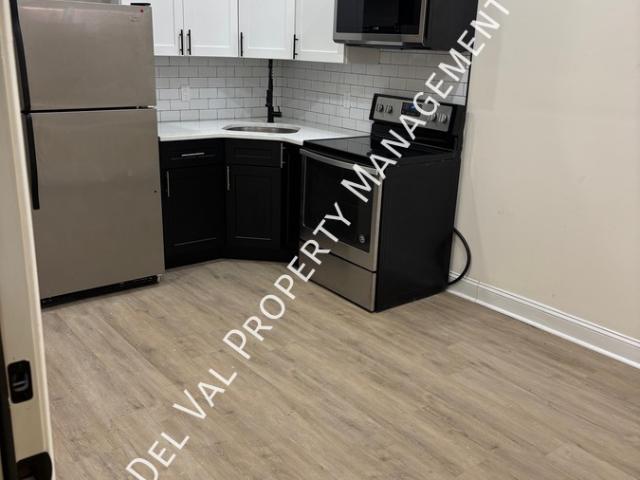 2 BR, 1 BA Apartment 2813 N 9th St, Philadelphia, PA 19133