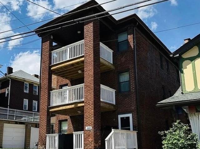 2 BR, 1 BA Apartment 2844 Louisiana Avenue, Unit 3, Dormont, PA 15216
