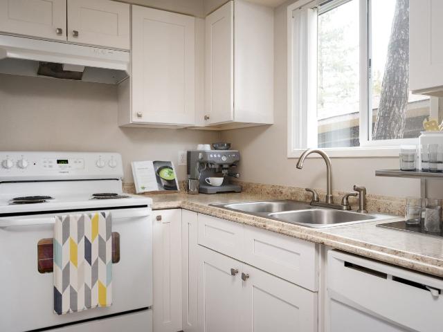 2 BR, 1 BA Apartment 2844 River Rd S Unit 2820B, Salem, OR 97302